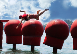 Ontdek de WipeOut parcoursen red en blue